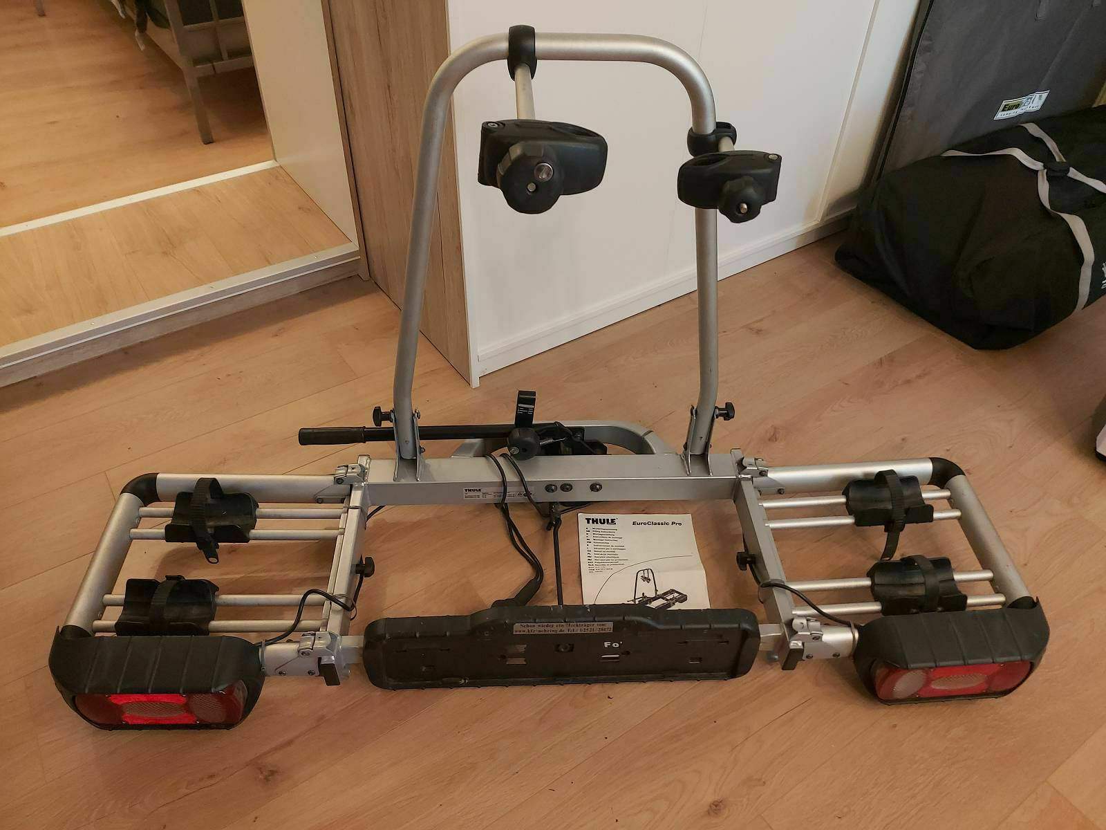 20200711-150558-1600-x : Thule 902, klappbarer Fahrradträger für die ...