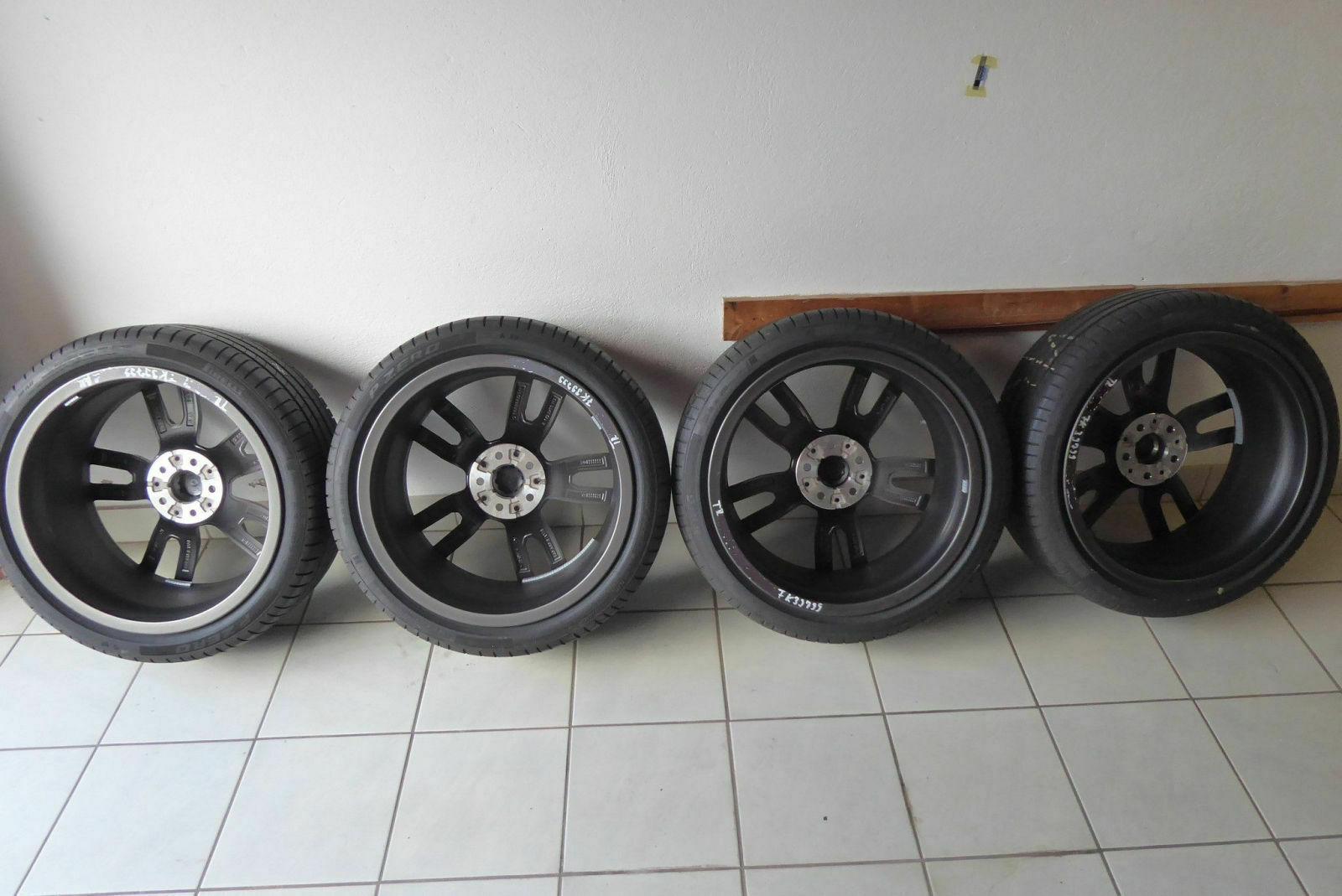 BMW-G20-792M innen alle : Original BMW Sommerkompletträder ...