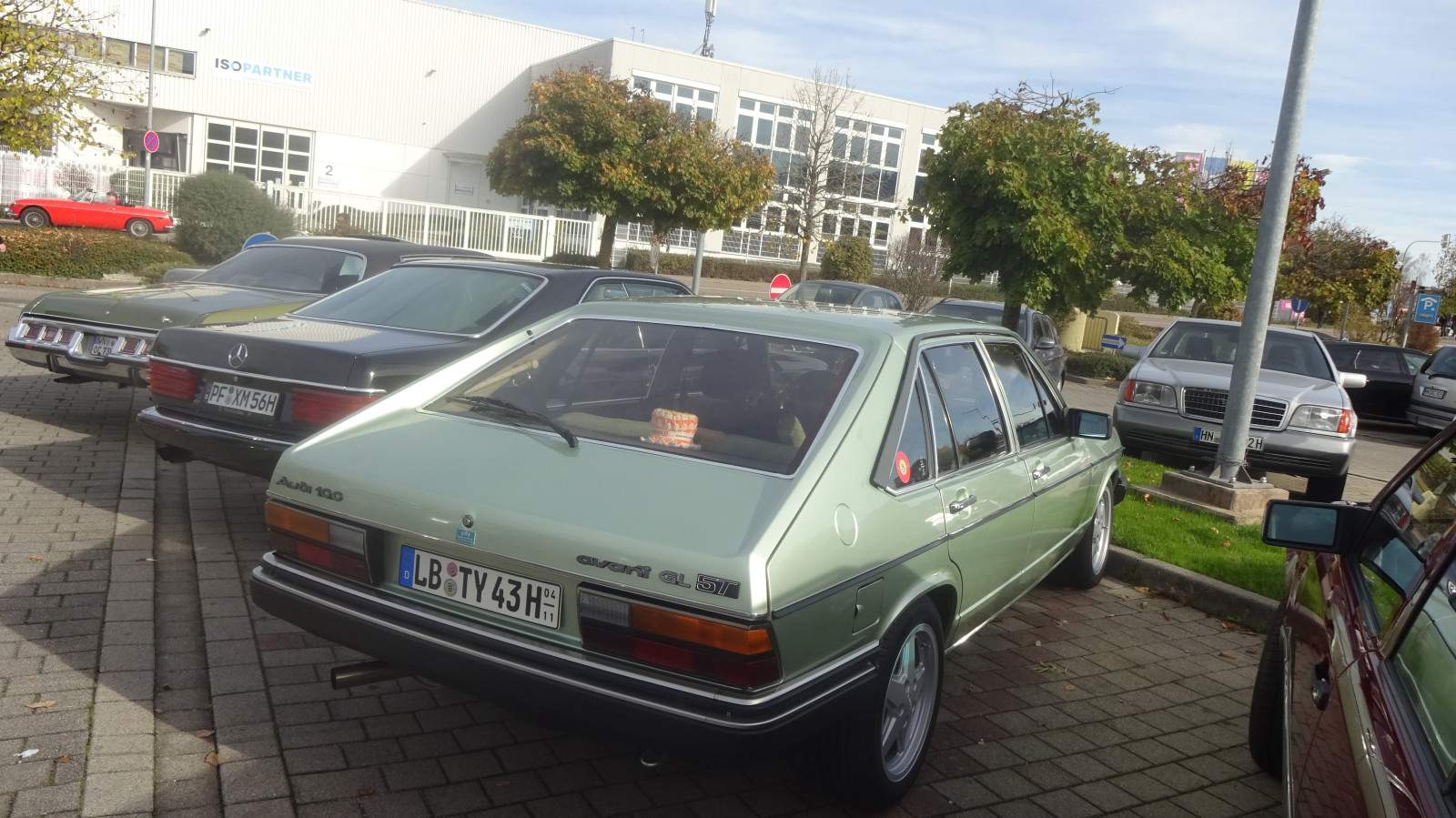 Audi-100-c2-avant-gl-5t : Der Schrottplatz - Spiegelsymmetrisch des ...