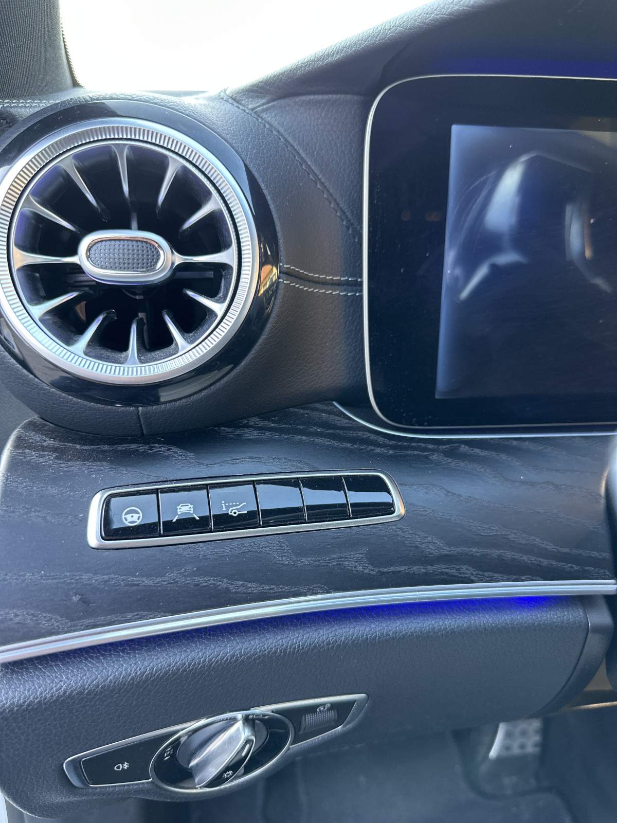 Image : W213 / S213 / C238 / A238: Umrüstung Lenkrad Modelljahr 2019/ ...