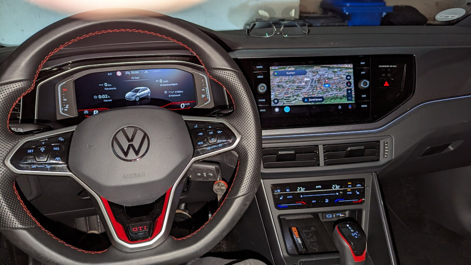 VW Polo GTI 2022 Cockpit : VW Polo 6 (AW) 2.0 TSI GTI Test ...