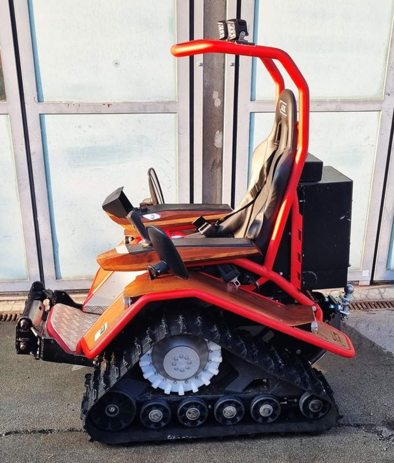 Ziesel-aebi-ec170-raupenfahrzeug-mit-fronthubwerk : Unser Lagerfeuer ...