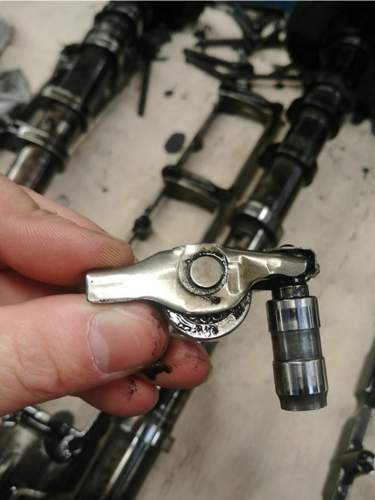 OM654/656 vorzeitiger Verschleiß der Schlepphebel