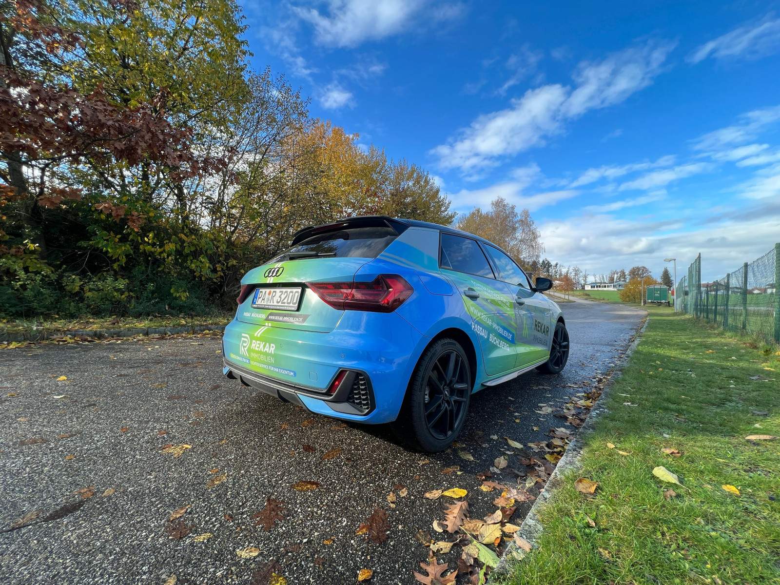 AUDI A1 Vollausstattung - 35 TFSI S tronic Sportback S line COMPETITION ...