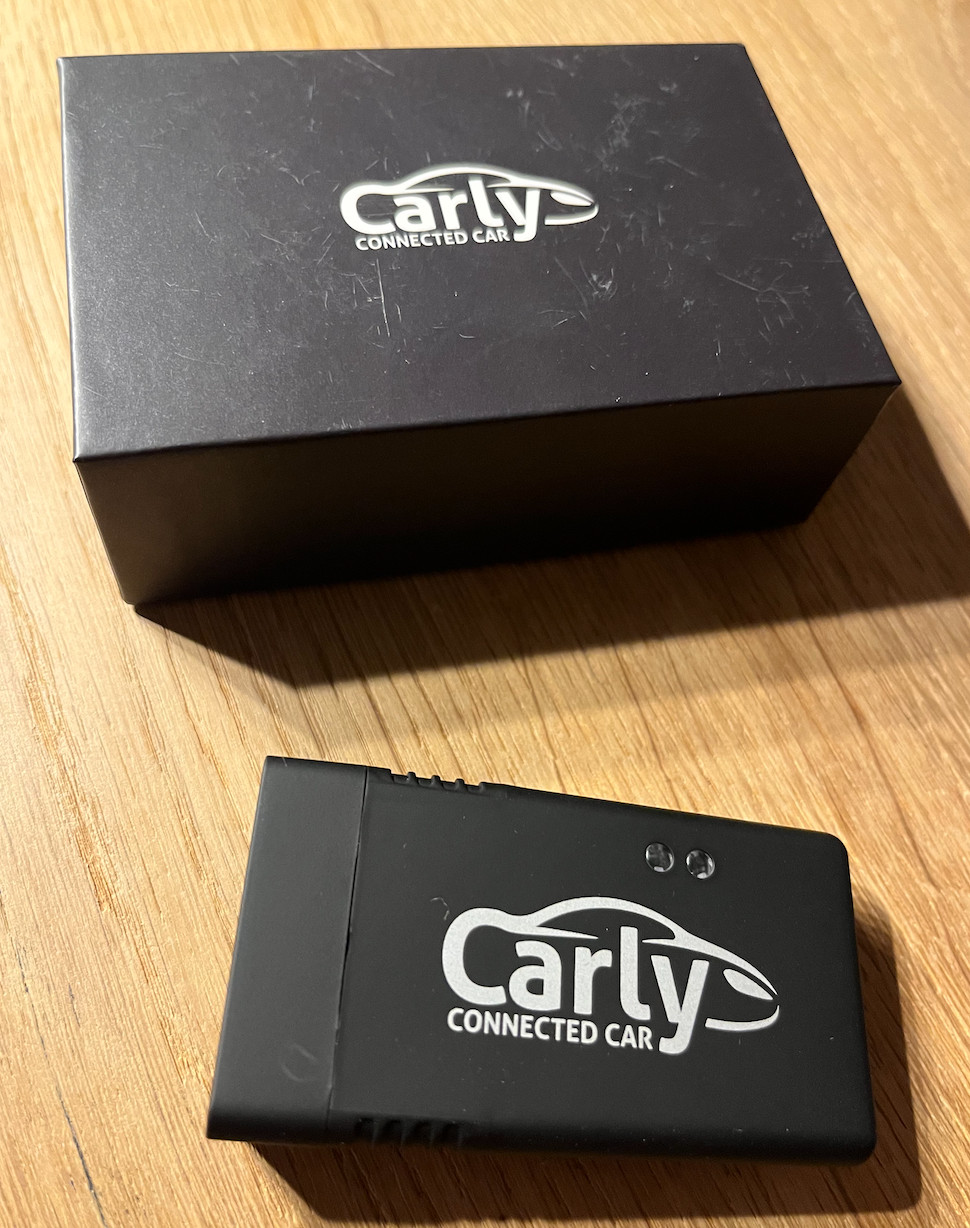 CARLY universal Adapter : Biete