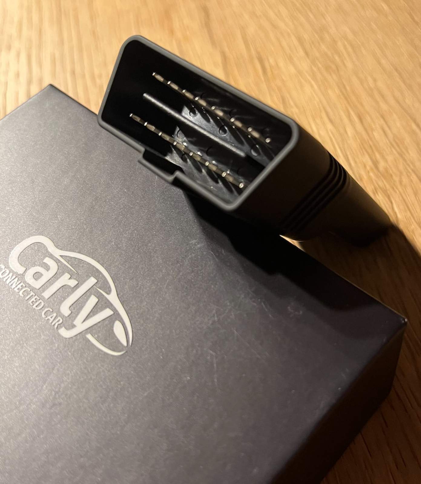 CARLY universal Adapter : Biete