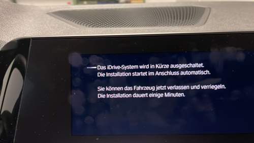 Wie Starterbatterie laden? Softwareupdate startet ni...