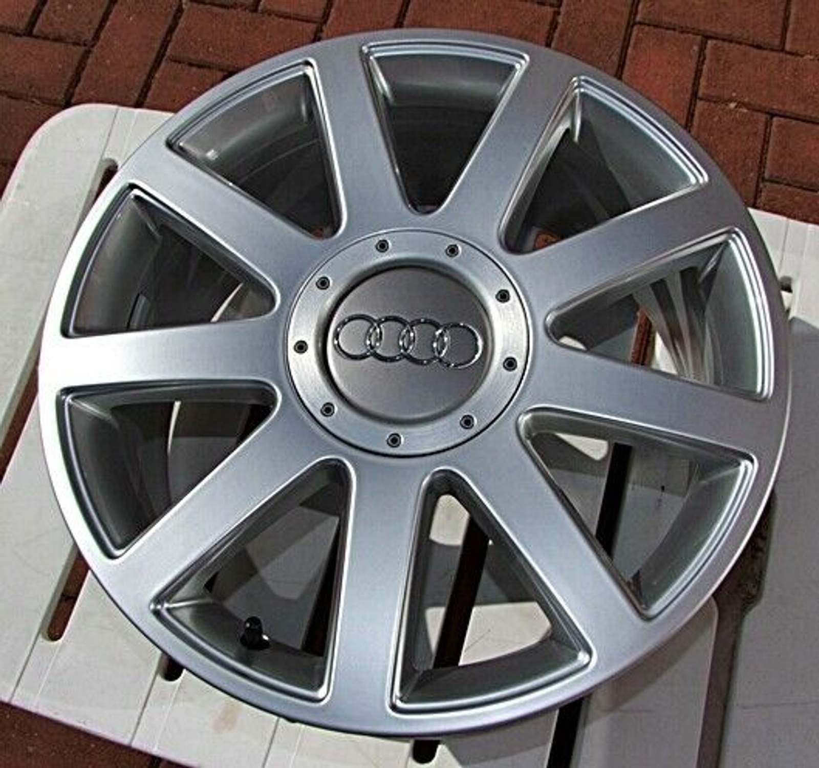 4 x S-Line Audi Alufelgen 7,5x17 : Biete