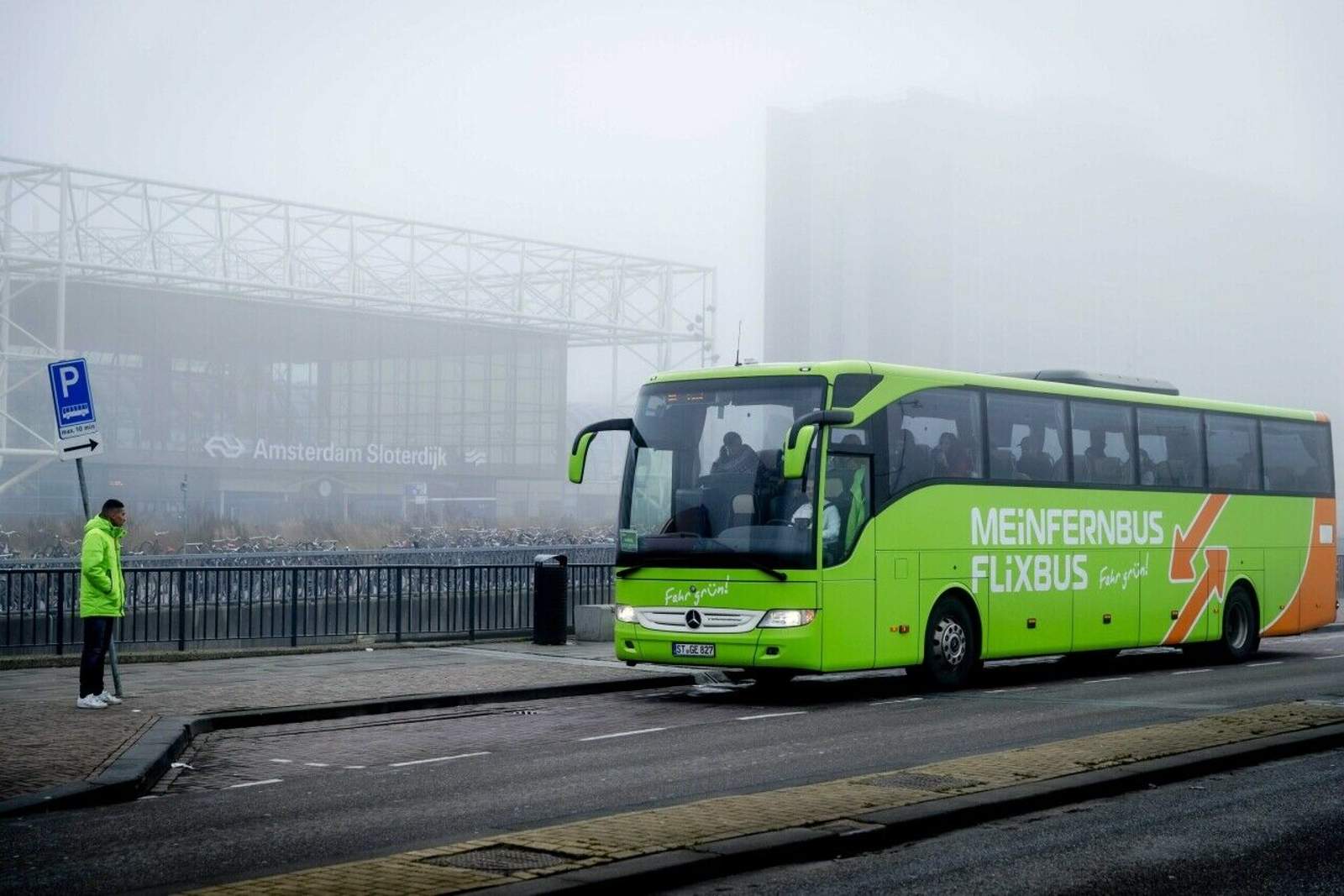 Flixbus übernimmt Fernbusgeschäft der ÖBB