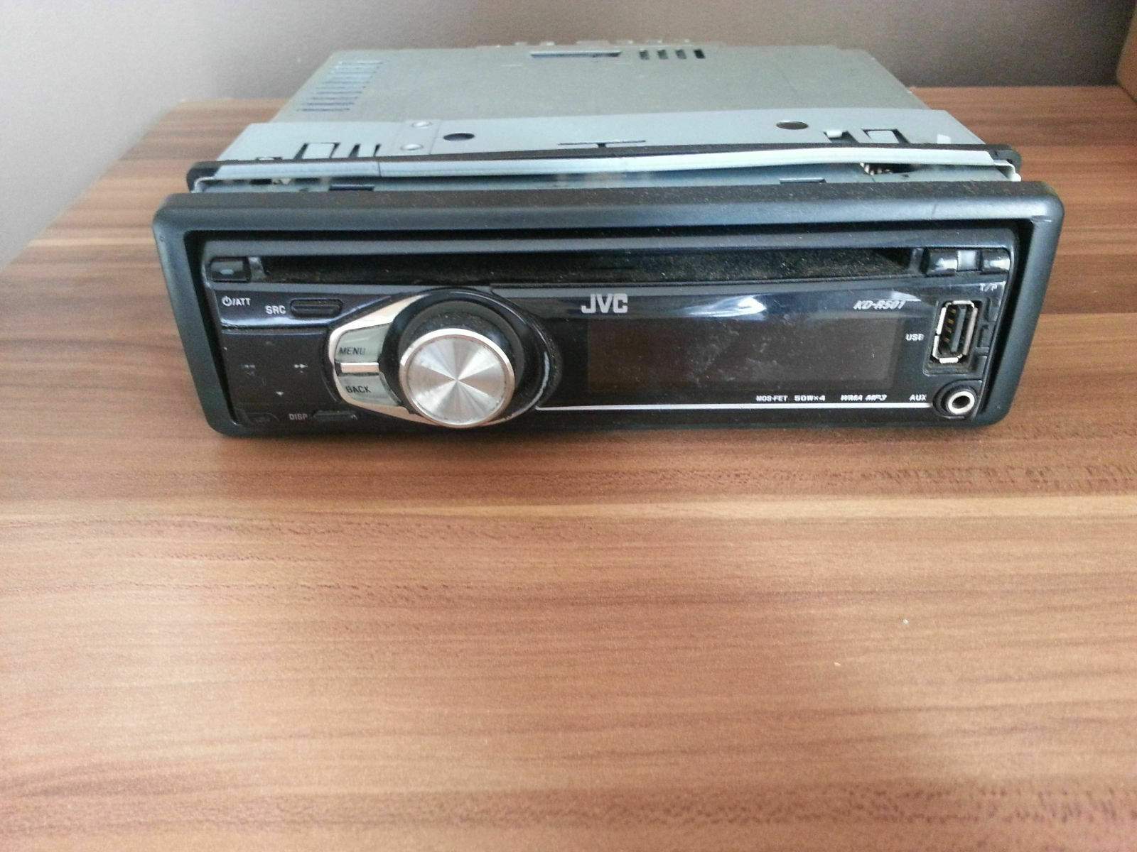 JVC USB MP3 CD Autoradio : Biete