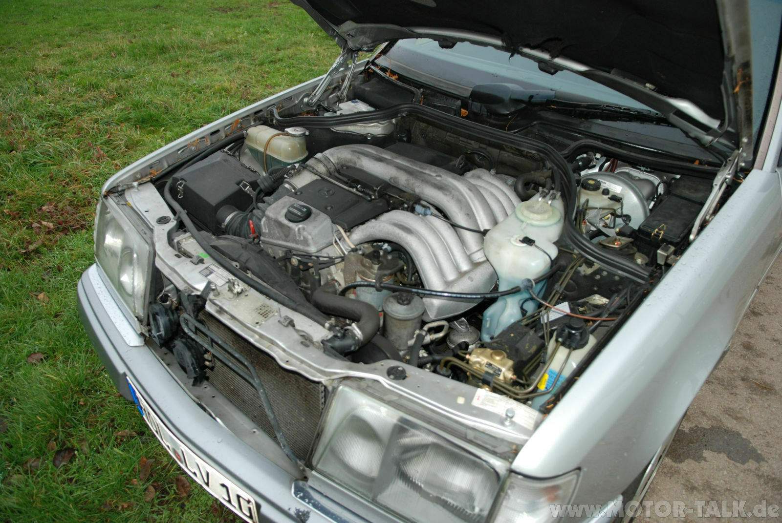 Mercedes W124 E300D '94 : Biete