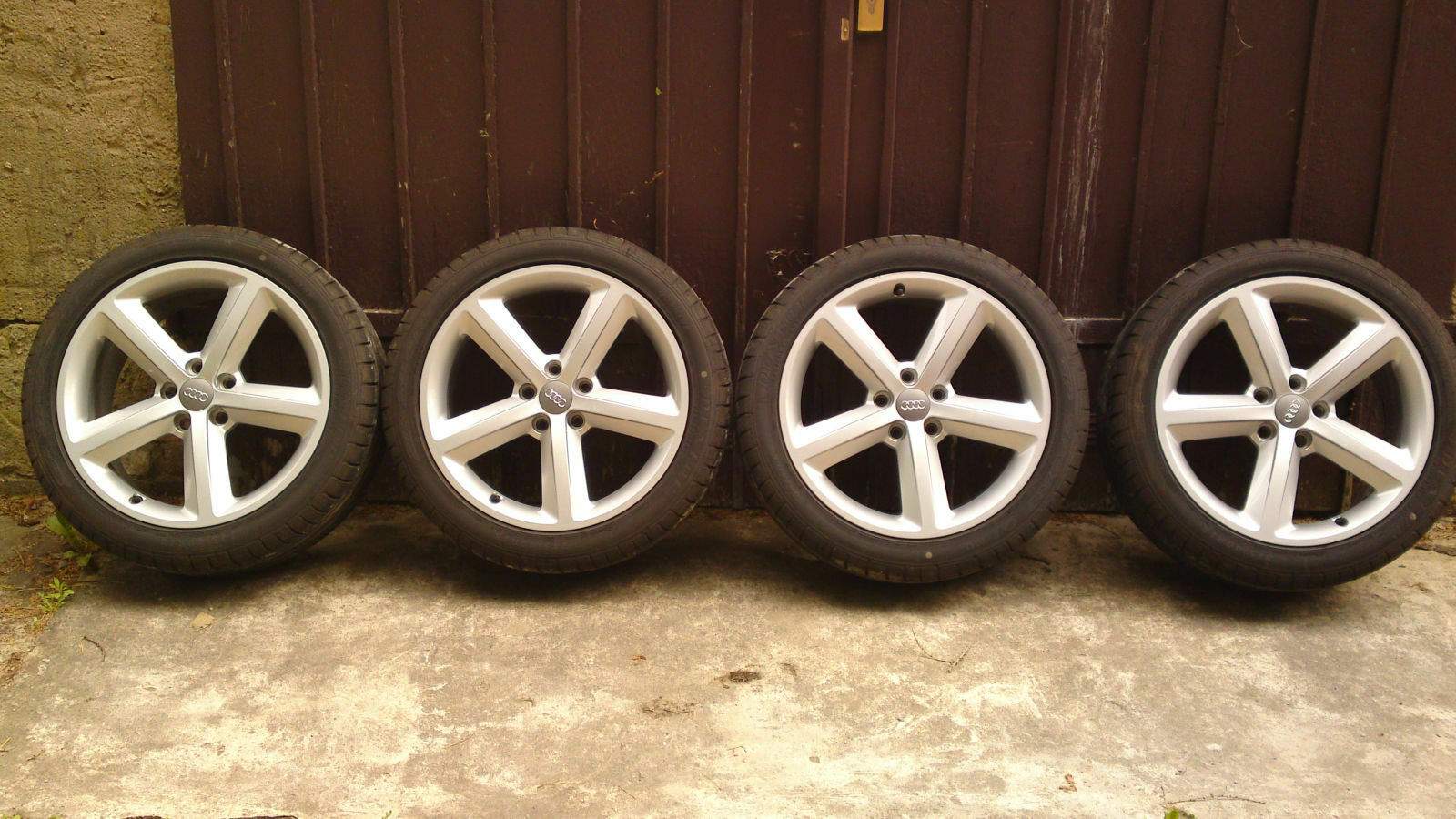 Original Audi A4 8K S-Line Felgen 8x18 ET 47 mit 245/40 Dunlop Sport SP ...