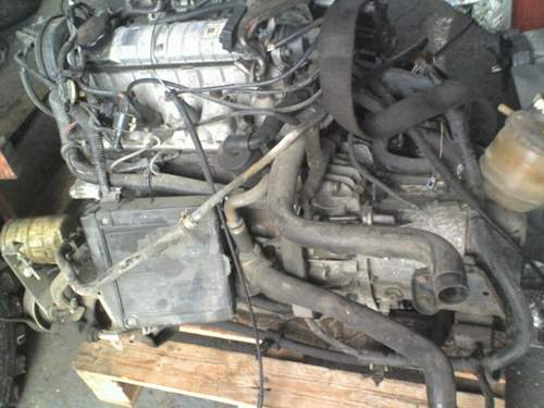 R19 Motor und Fünfgang Getriebe, 1,8 Liter : Biete Renault