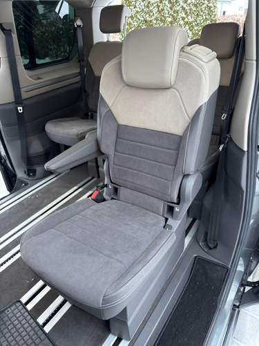 Verkaufe 2 Sitze für VW Multivan T7; Sitzheizung; Alcantara/ ArtVelours ...